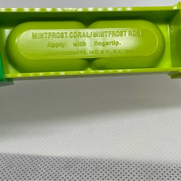 Avon | Makeup | Vintage Avon Tastimint Gum Lip Gloss Compact In Box X 2 ...